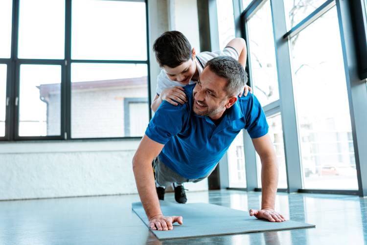 Fitness Allows Dad to Fully Exercise All Aspects of Good Parenting